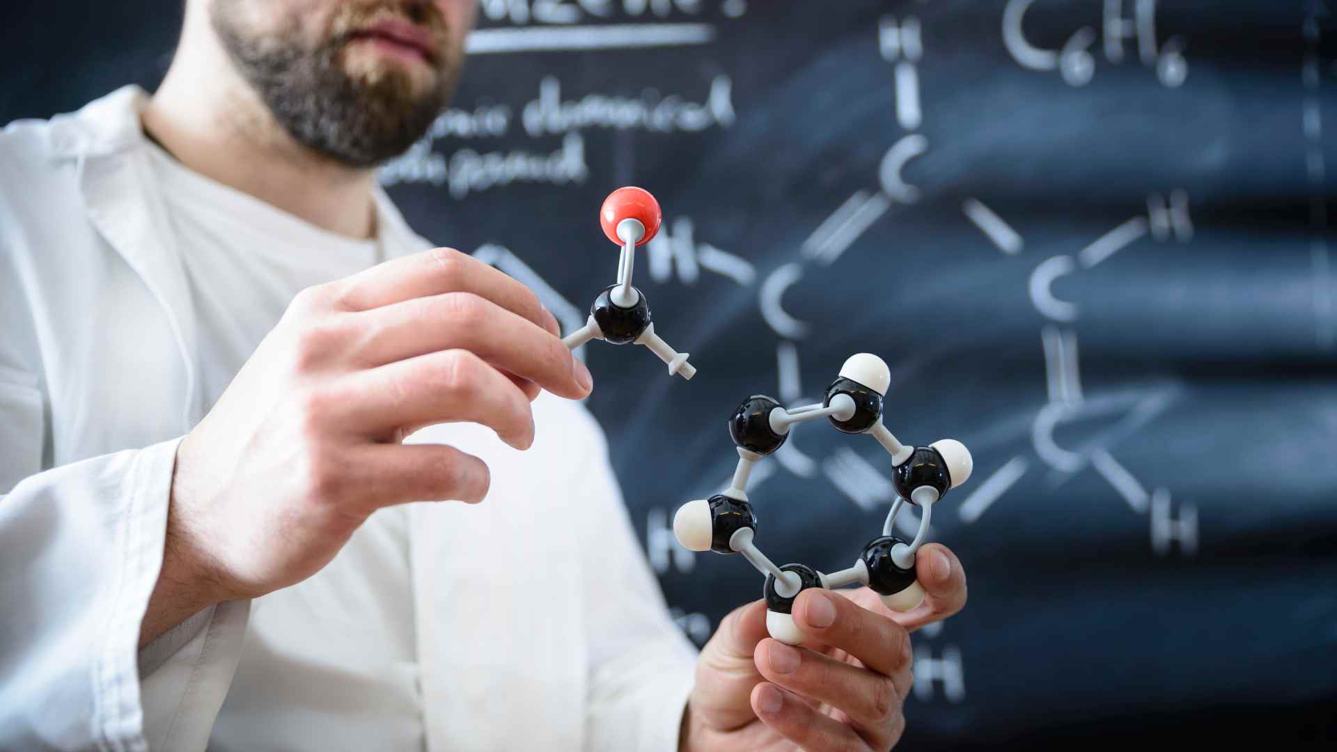 225 Science Trivia Questions That Will Challenge